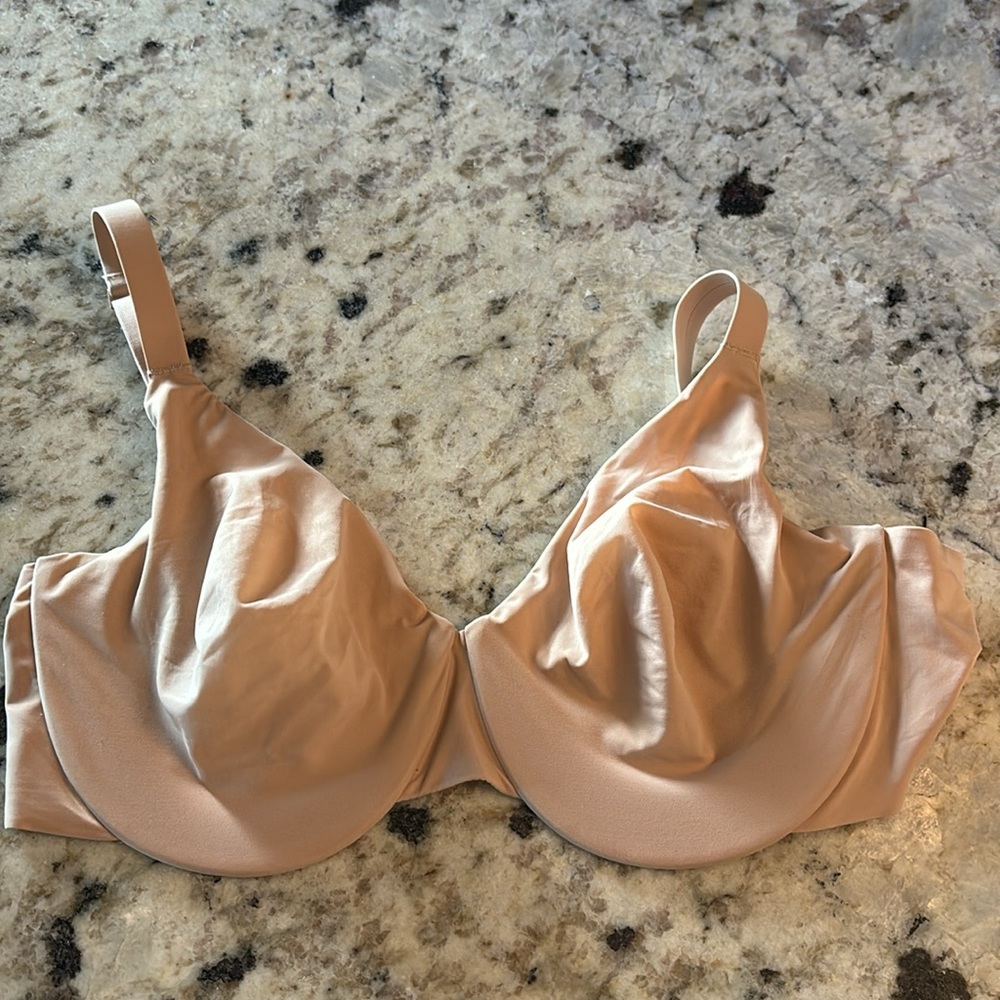 Skims Smoothing Intimates Full Coverage Bra. 34dd. - Gem